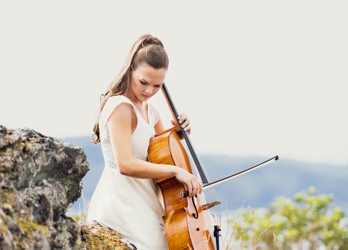 BIOGRAPHY – Sandra Lied Haga